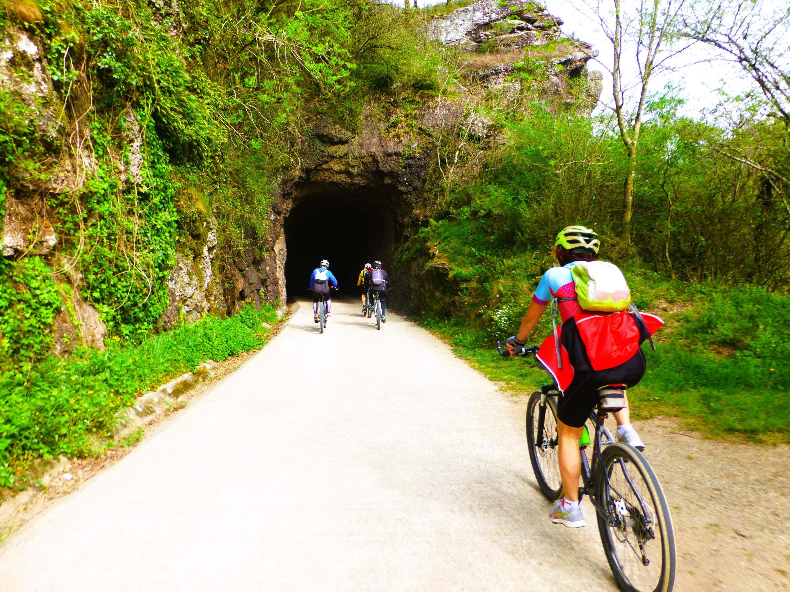 Pédalez dans les Pyrénées-Atlantique et en Navarre cet été sur l ...